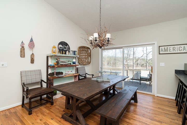 Dujardins Keowee Waterfront Home - Houses for Rent in West Union, South ...