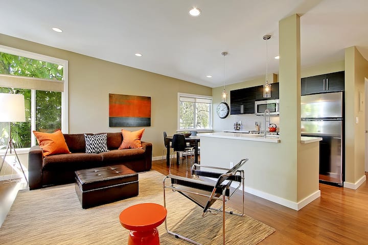 Modern Luxury - Capitol Hill - Monthly Rates - South Lake Union - Seattle