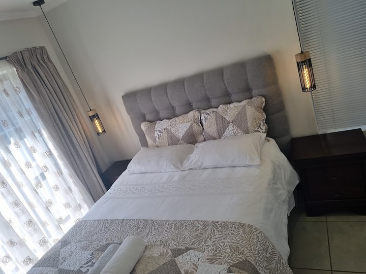 Modern, Neat And Secure Apartment - Sandton