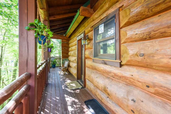 ❤️Romantic Log Cabin, Only 3min To Parkway Pigeon F - Pigeon Forge