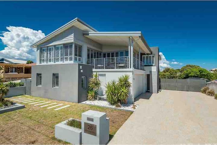 Stunning Beach House With Spectacular Ocean Views - Yanchep