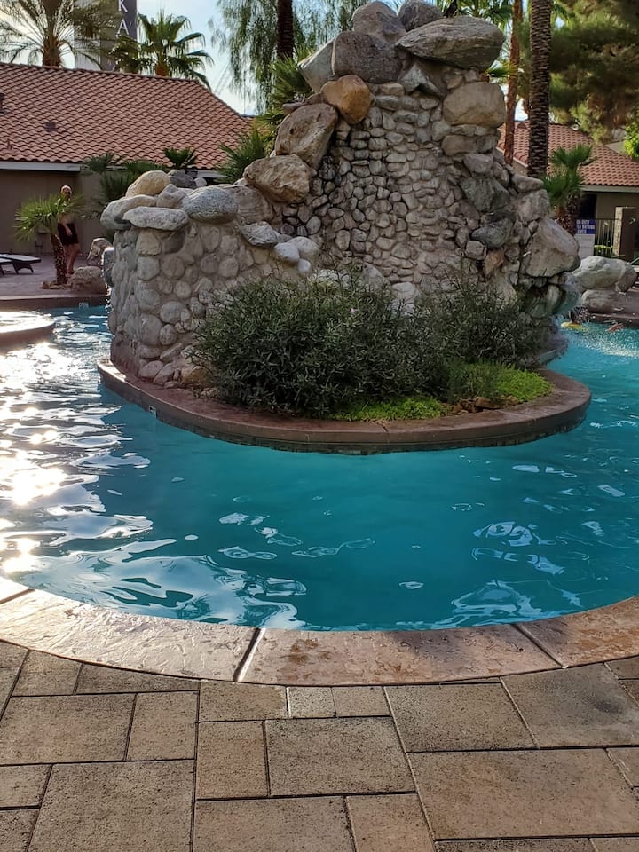 3bd+2ba Fully Furnished 3 Minutes Away The Strip - Las Vegas Strip, NV