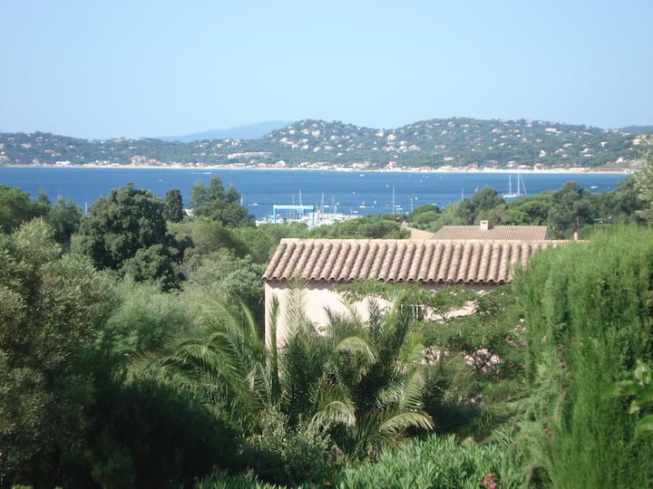 Ground Floor Apartment In Provencal Villa 300 M From Beaches By Walking Distance - Costa Azul
