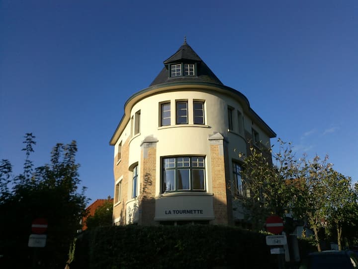 Spacieux Duplex Avec 3 Chambres Et Belle Terrasse - La Panne