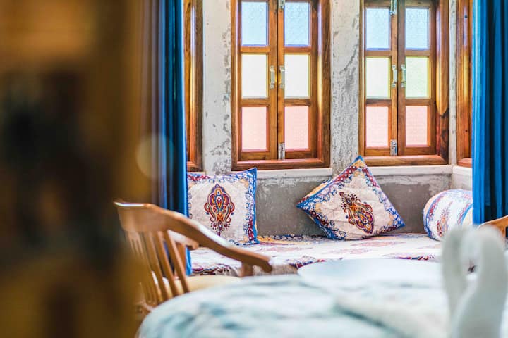 One Floor Of House With Five Rooms - Udaipur