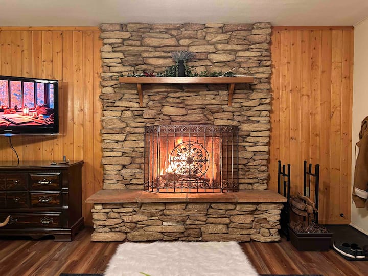 Cabin W/ Hot Tub Minutes From Midtown/fenced Yard - Ruidoso, NM