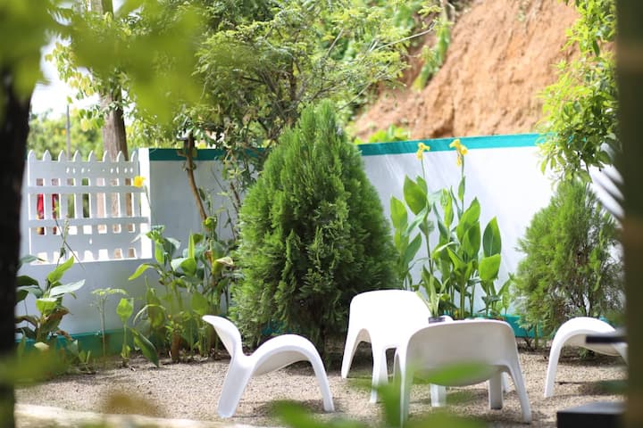 Bakery Family Guesthouse - Mirissa