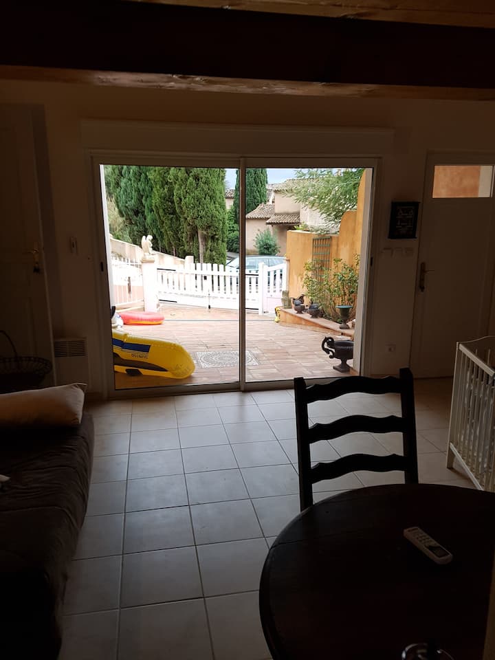 F2 35m2  Grande Terrasse Proche Mer & Centre Ville - Sainte-Maxime
