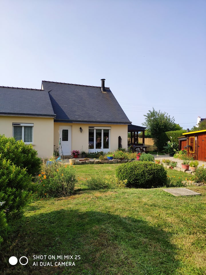 Maison Récente, Jardin Clos - Finistère