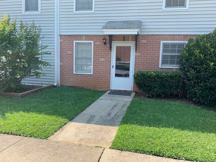 Newly Renovated Townhouse 2 Miles From Masters - Augusta, GA