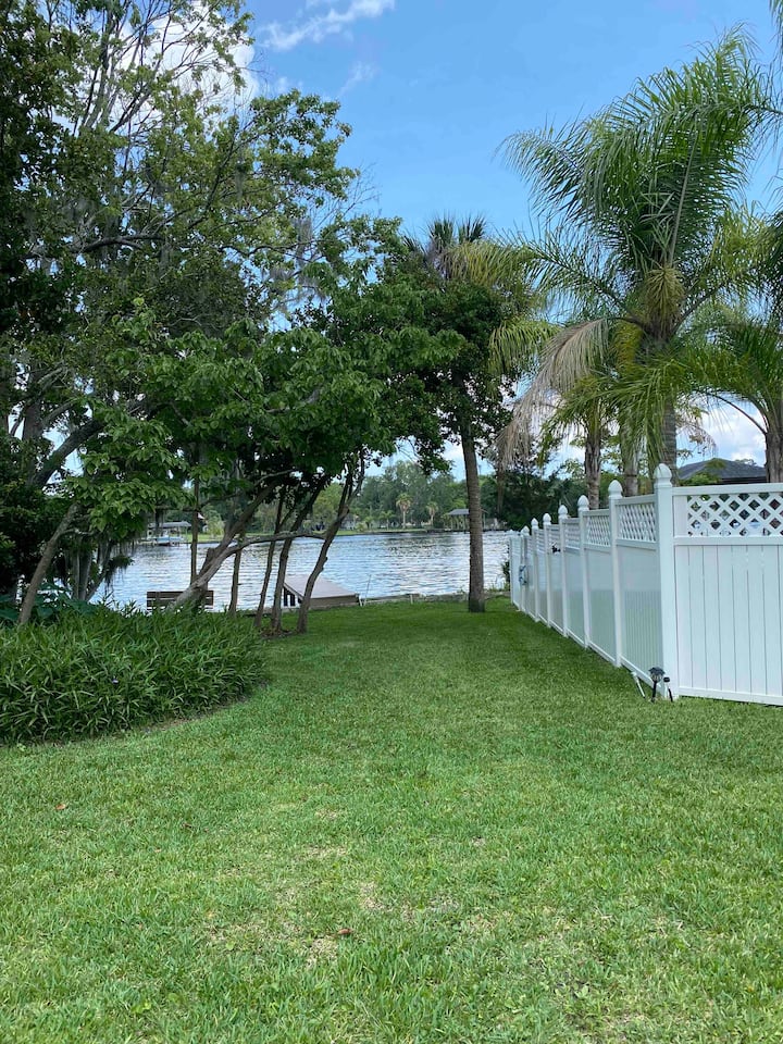 River Front Cottage - Jacksonville, FL