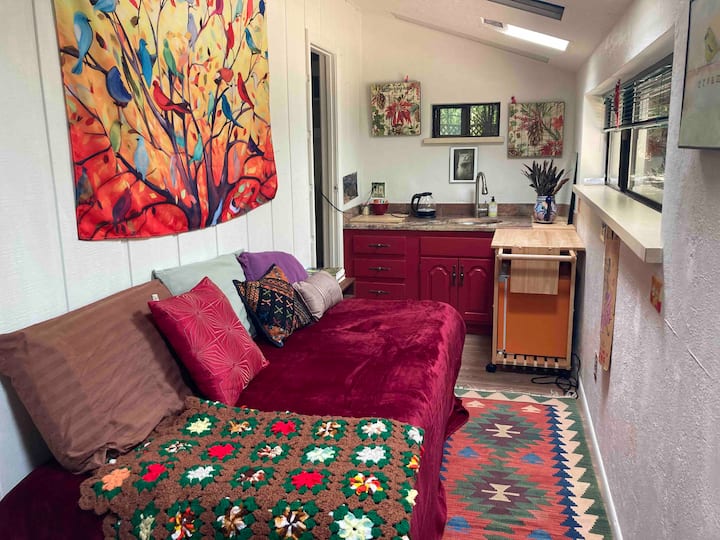 Bird’s Nest (Private Space) Quiet And Charming - Sedona, AZ