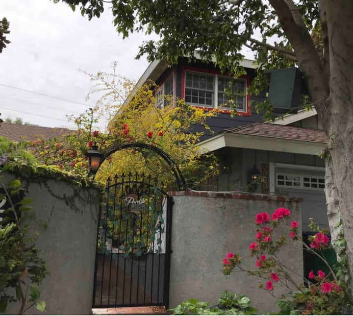 Private Apartment W/ Office Suitable For Business - アーバイン, CA