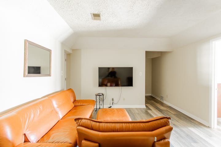 Southern Hospitality In Spades! - Nashville, TN