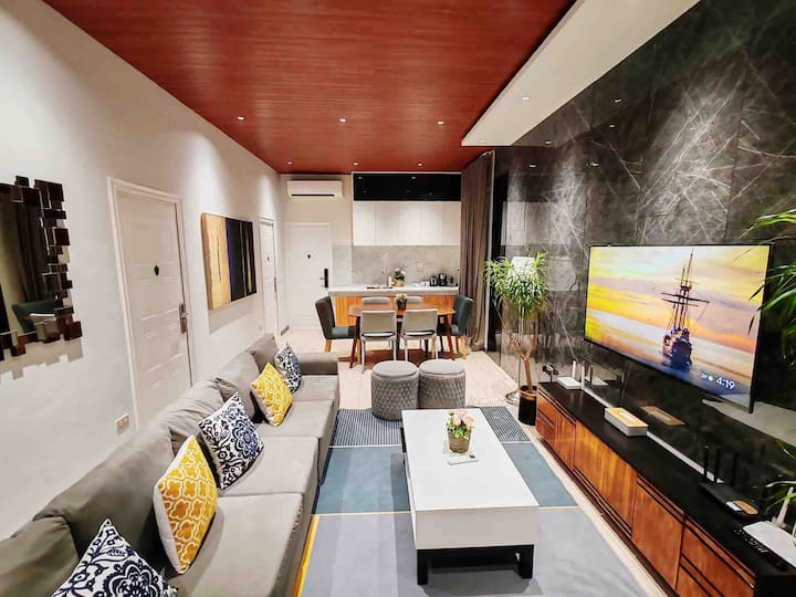 New 4br W/pool,jacuzzi & Soundproof Bar In Manila - Quezon City
