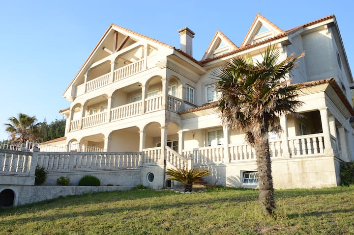 Casa Con Piscina Y Vistas Al Mar - Baiona