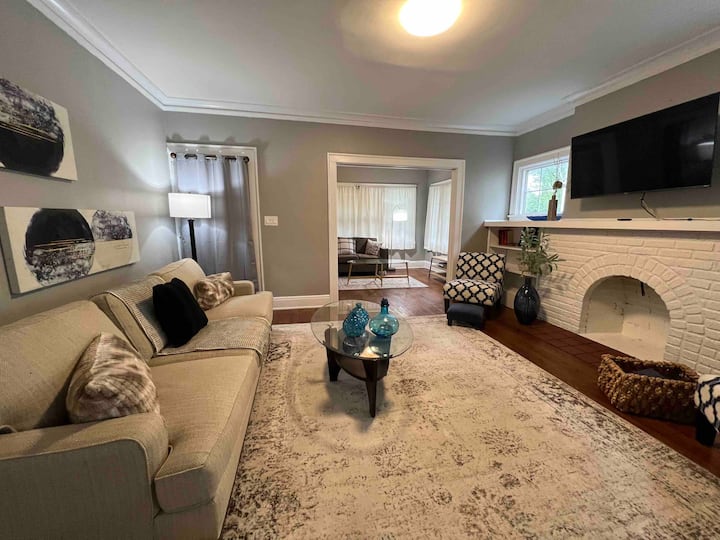 Spacious 2br 1st Floor Apt Near Clinic/cwru/uh - Cleveland