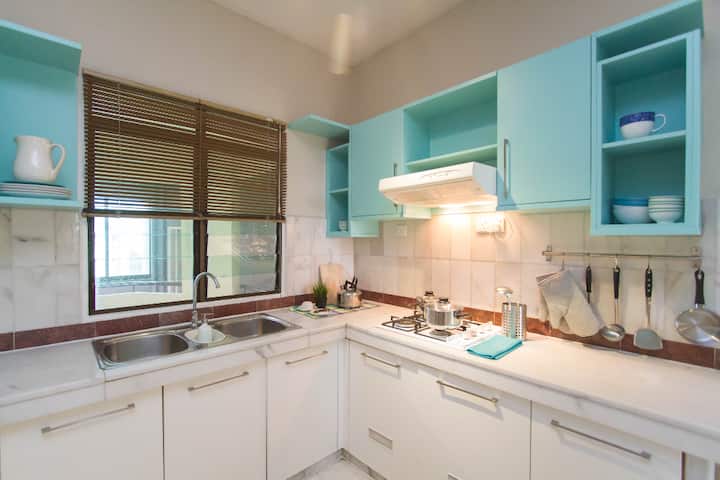 2 Bedroom Serviced Suites #7 @ Century Bay - Penang