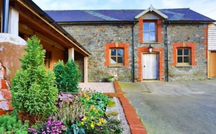 Contemporary Barn Conversion In The Heart Of Devon - Devon