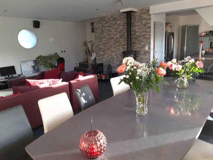 Maison De Ville Avec Spa, Terrasse, Parking Prive - Missillac