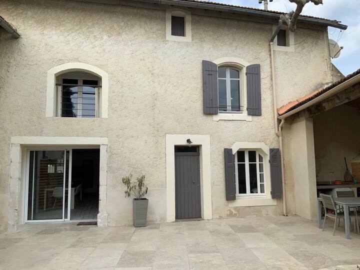 Un Ensemble Mas/maison Au Coeur D'eyragues - Saint-Rémy-de-Provence