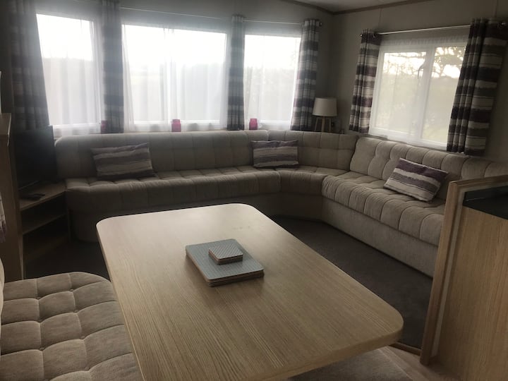 Chacewater View 3 Bed Caravan For Adults Only(18+) - Redruth