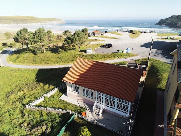 Casa En Primera Linea De Playa En Pantín!! - Cedeira