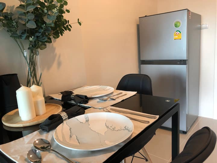 Lovely Apartment By Cpn ，Near Center Festival Mall - Chiang Mai