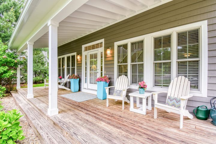 Heated Pool And Walk To Townline Beach & Markets - New Buffalo, MI