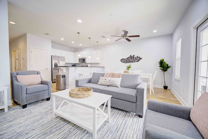 Walk To Beach - Pool - Pets Ok! - Destin