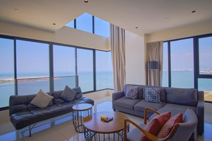 68pg Sunrise Gurney Duplex Sea & City Views T3 - George Town