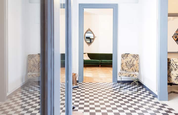 Unique Design Apartment - Right In The Old Town! - Bucarest