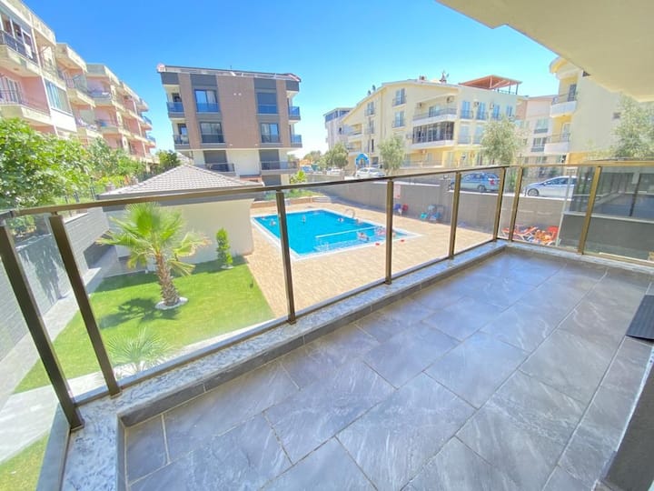 Brand New 2-bedroom Apartment With Pool View - Didim