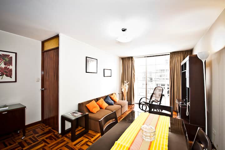 Comfortable Apt Miraflores 2bd/2b - Lima