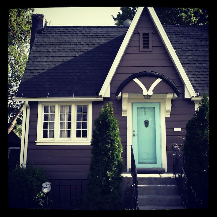 Sugar House Apt W/ Spacious Backyard - Salt Lake City, UT