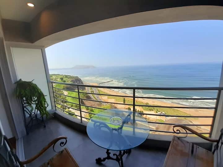 Ocean Breeze & City Vibes | Luxury Stay In Lima - Lima