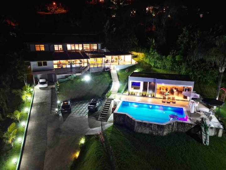 Casa Completa Cond. Portogalo Com Gerador - Angra dos Reis