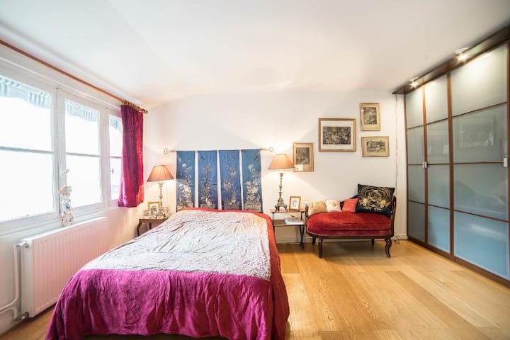 Paris Center Nice Room In Charming House W/terrace - Paris