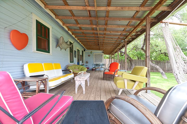 Artist's Hm. In Hip Bouldin Creek Area - Austin, TX