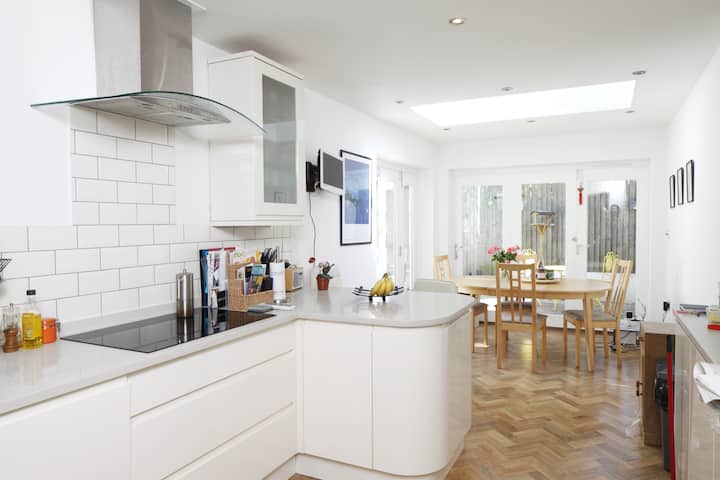 Home By The Sea In Brighton & Hove - Steyning