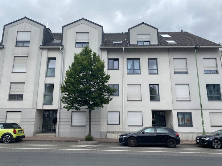 Bad Vilbel Bei Frankfurt 3-zimmer Wohnung Möbliert - Bad Vilbel