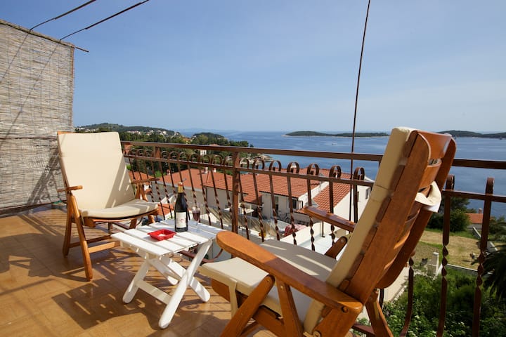 Patak's place;Stunning view/2 - Flats for Rent in Hvar, Split-Dalmatia ...