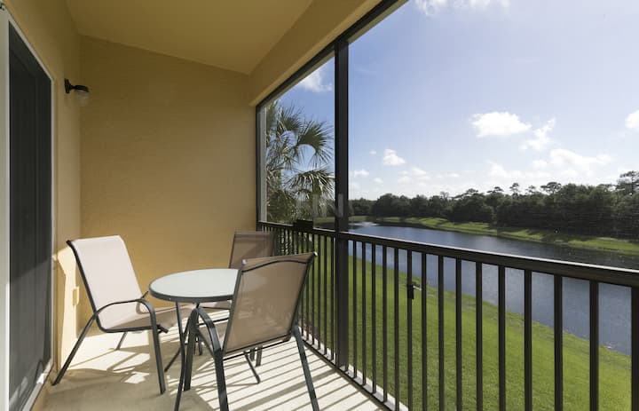 Lakefront With Resort Amenities, 10 Mins From Disney - Celebration, FL