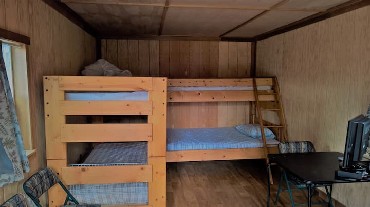 "Better Than A Tent"—the Bunkhouse - Sterling, AK
