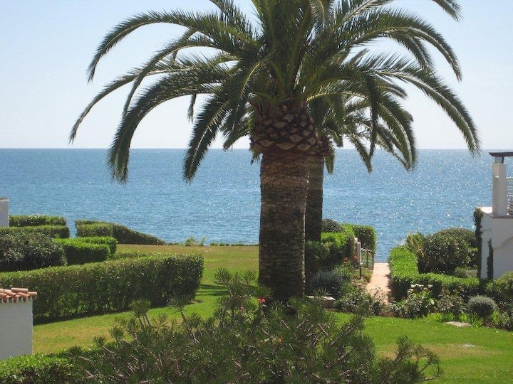 Beachfront Townhouse With Spectacular Seaview! - Estepona