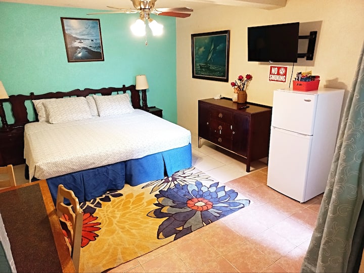 Indigo Escape: Cozy Retreat Near Oistins - Barbados