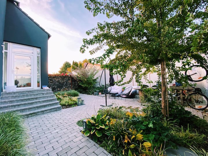 Nádherný Apartmán Na Prízemí So Záhradou - Bratislava