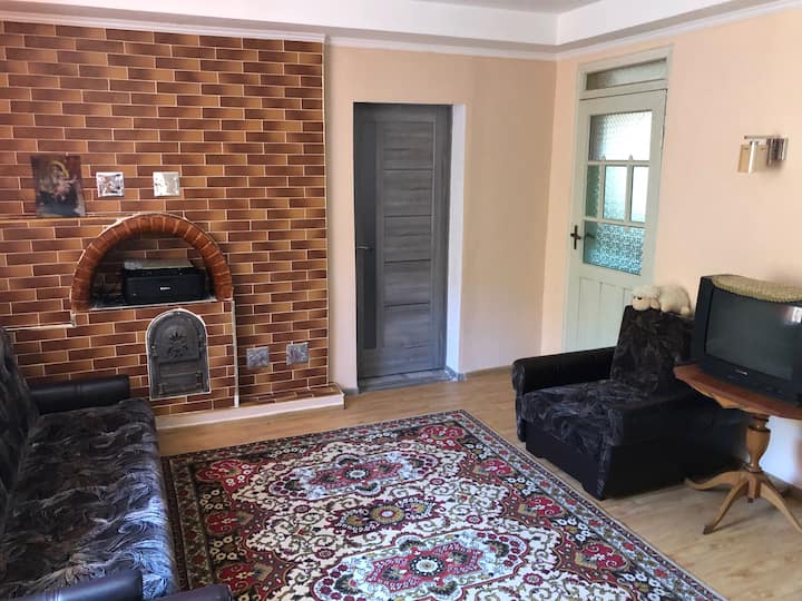 Lovely Traditional House Between Airport And City - Chișinău