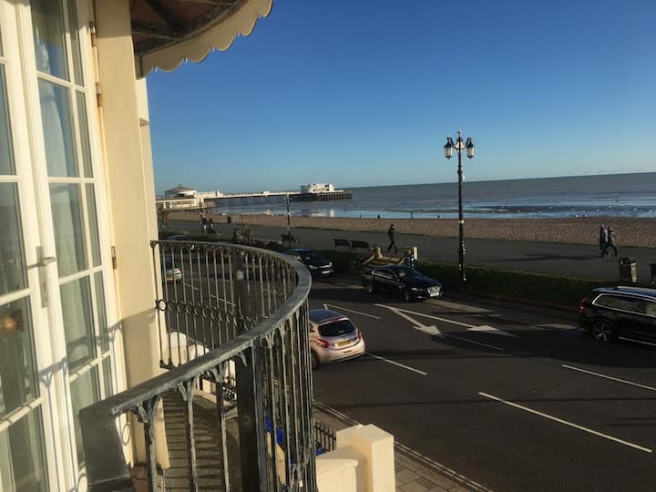 Stunning 1 Bed Seafront Flat - Steyning