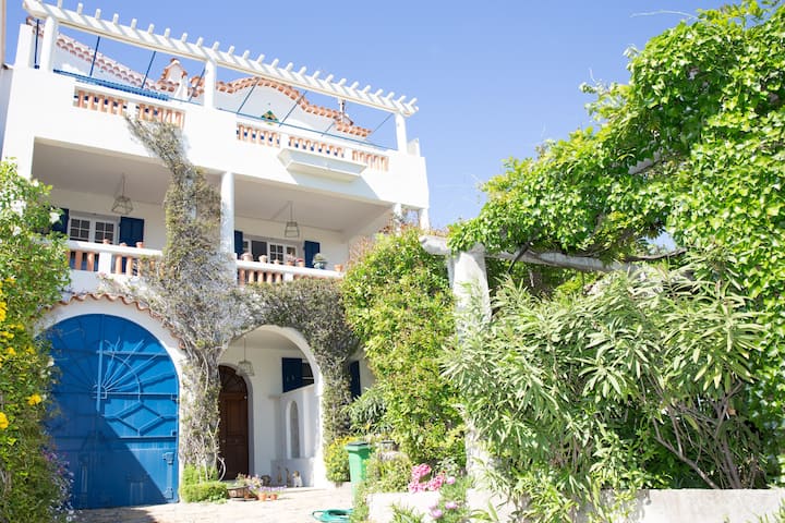 Appartement Dans Villa Bord De Mer (2ème Droite) - Toulon